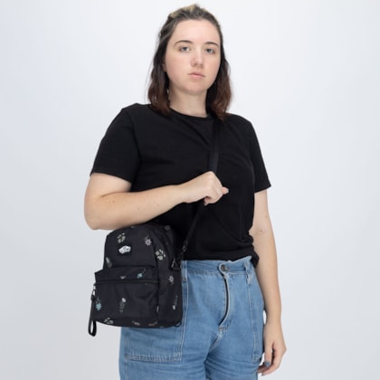 Mochilas Femininas Masculinas e Infantil. Adidas, Jansport e Vans.