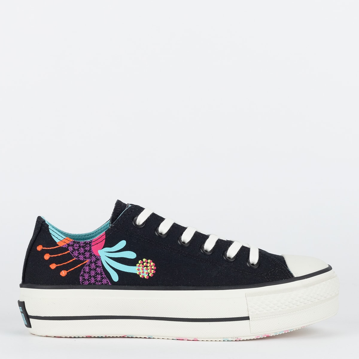 Tênis Converse Chuck Taylor All Star Lift Ox Carnavartsy Preto Branco ...